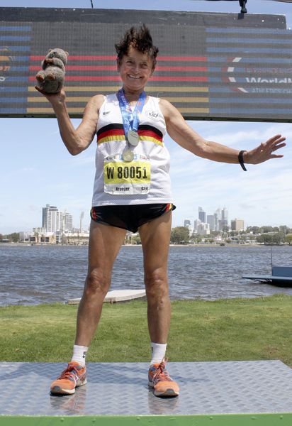 Erika Krüger, Bettina Schardt, Peter Lessing, Georg Hauger und Thomas ...